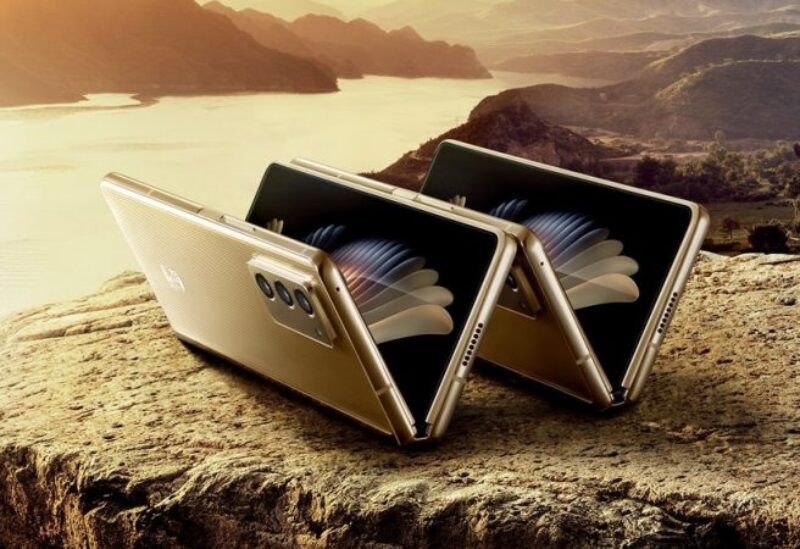 إليك مواصفات هاتف Samsung W21 5G الجديد