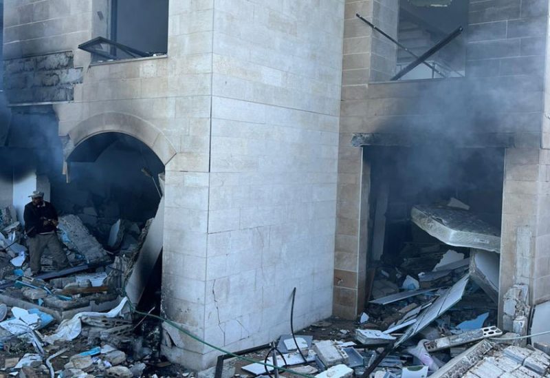 بالفيديو - أضرار فادحة إثر انفجار خزان غاز بمبنى سكني في بيت مسك