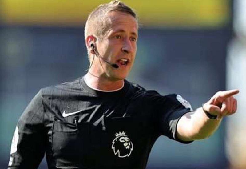 خطأ فادح لحكم فيديو مساعد بالدوري الإنجليزي.. ولجنة الحكام تتحرك